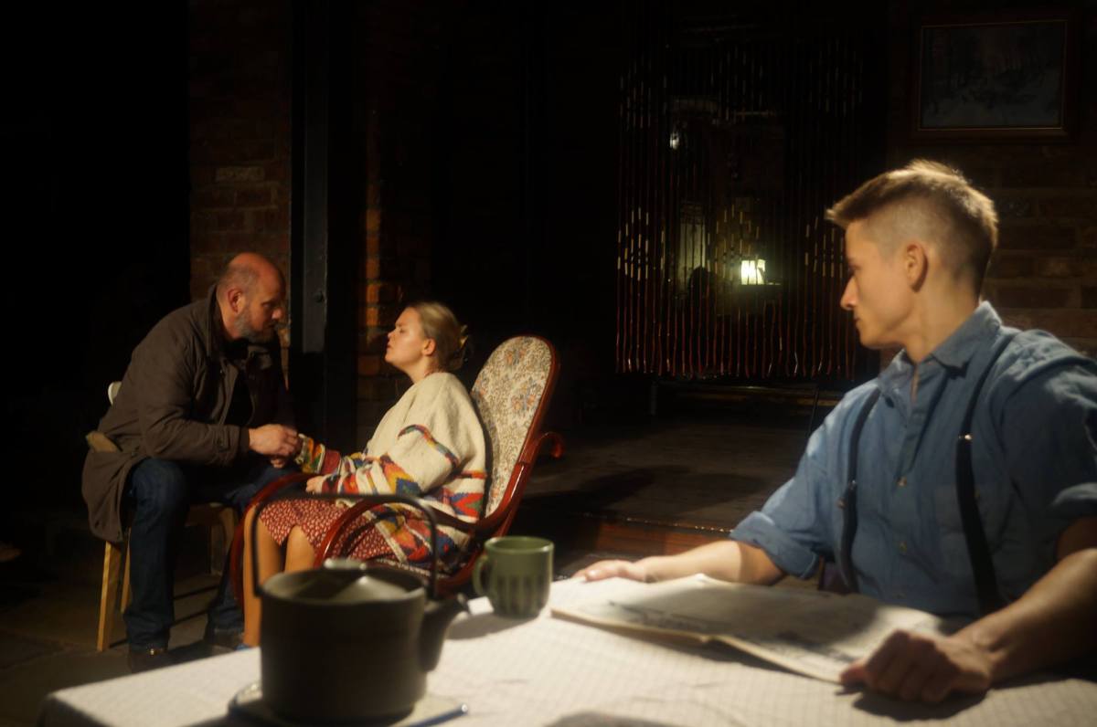 REVIEW: Harold Pinter’s ‘The Room’ (JustTalk Theatre Company) – Gari ...